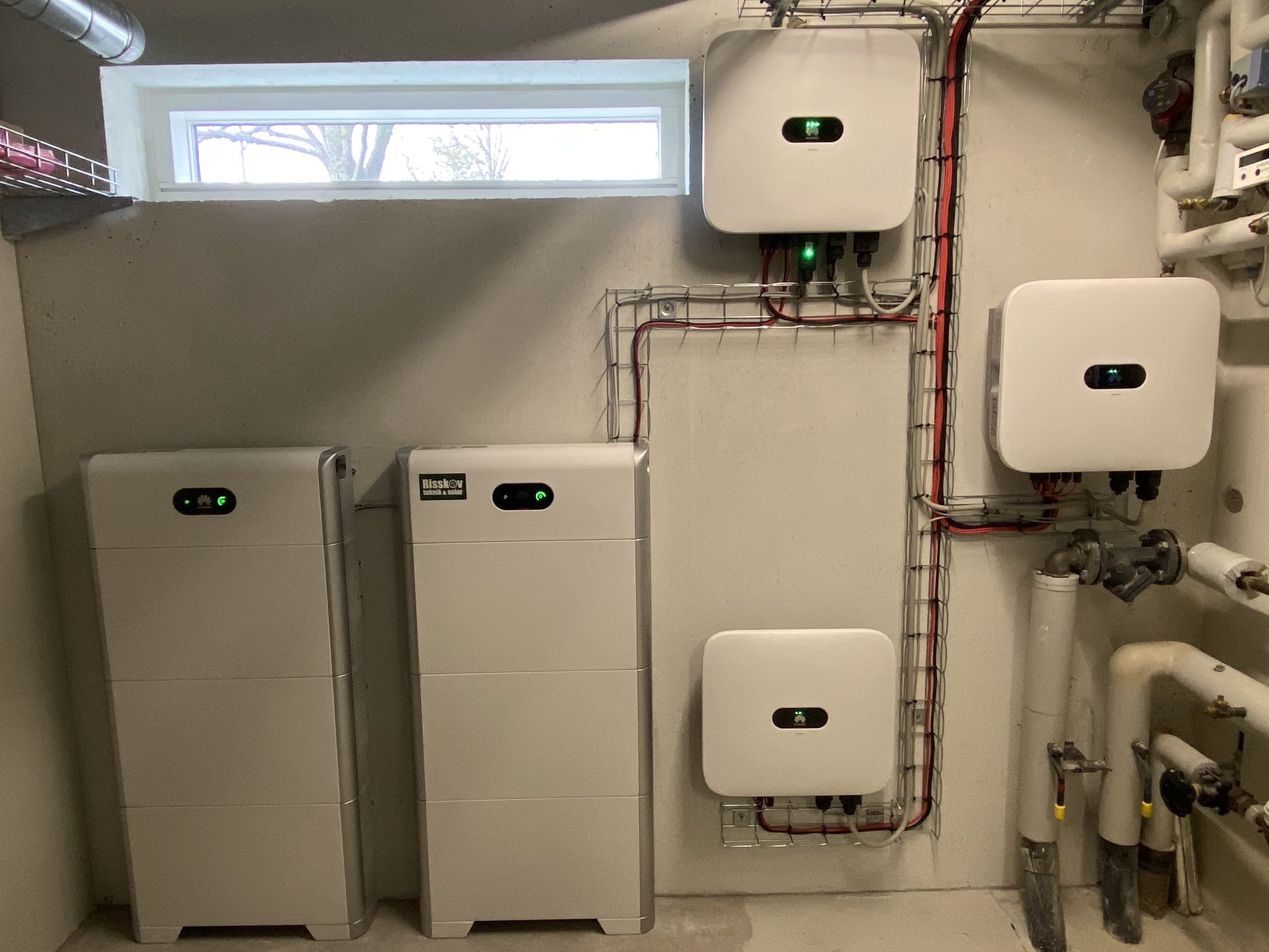 Solceller med Batteri - Risskov Teknik og Solar